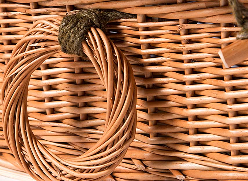 Biodegradeable, eco friendly coffins for green, woodland burials